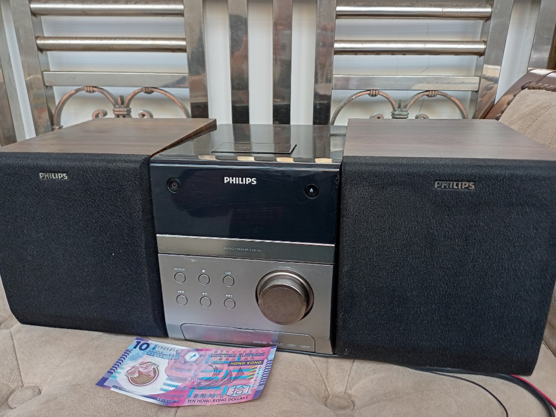 Philip dvd cd usb dcd132 迷你音響系統 組合有收音機靚聲, 音響器材, 音樂播放裝置 MP3及CD Player ...