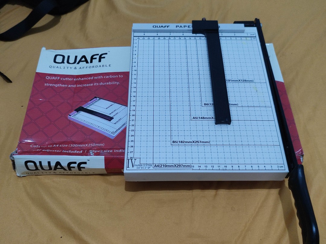 Quaff Paper Cutter (Negotiable), Hobbies & Toys, Stationary & Craft ...