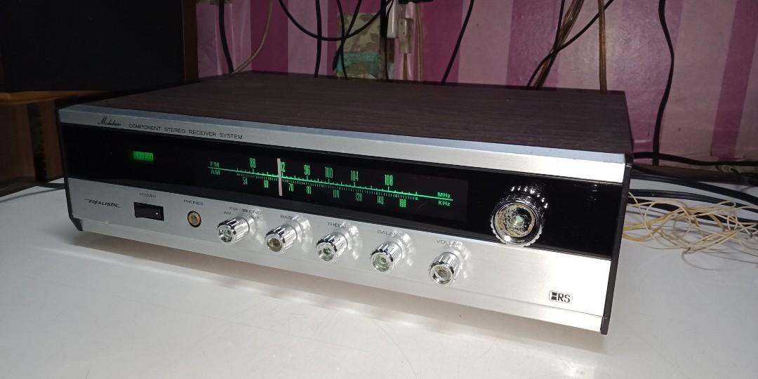 Realistic Modulaire 12-1403 Stereo Receiver, Audio, Soundbars, Speakers & Amplifiers on Carousell