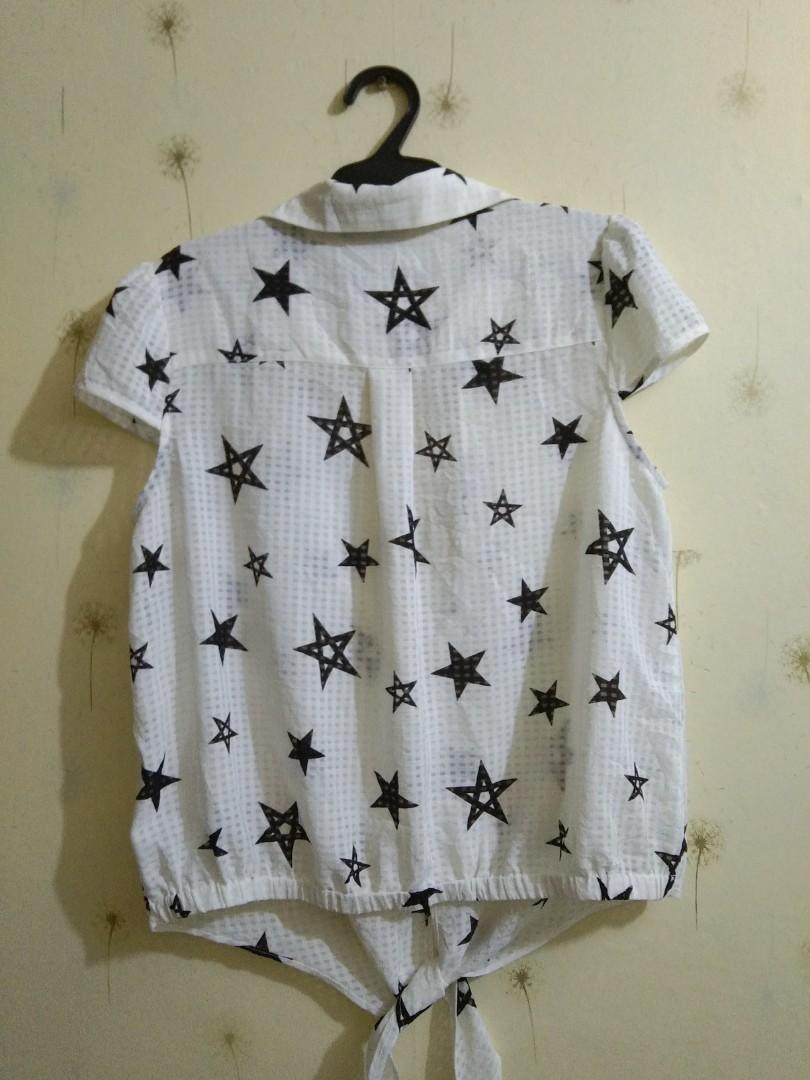 Star top, Women's Fashion, Tops, Others Tops on Carousell