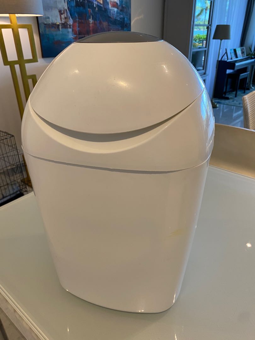 Tommee Tippee Sangenic diaper bin, Babies & Kids, Bathing & Changing, Other Baby Bathing ...