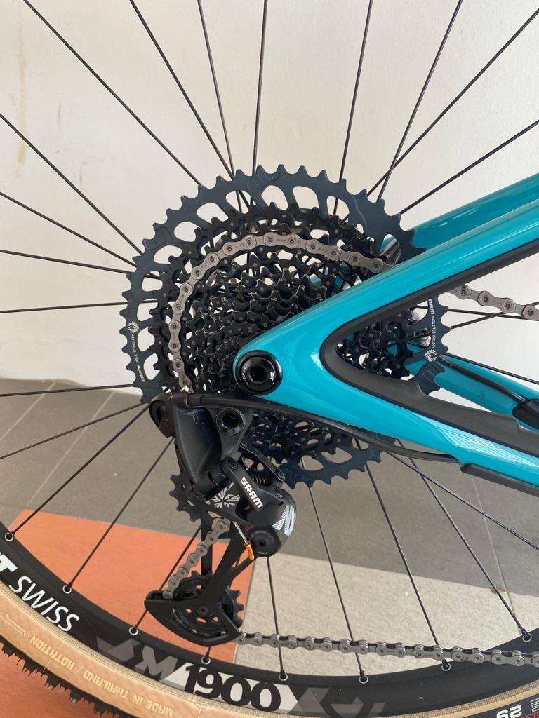 Yeti Arc 2021 Turquoise Custom build, Sports Equipment, Bicycles ...