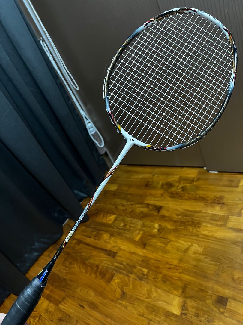 Yonex Voltric 80, Sports Equipment, Sports & Games, Racket & Ball ...