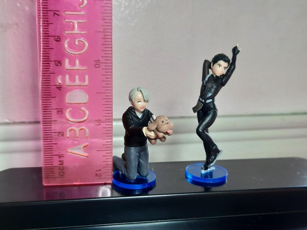 Yuri on Ice Putitto Cup Toy (Yuuri and Viktor), Hobbies & Toys, Toys & Games on Carousell