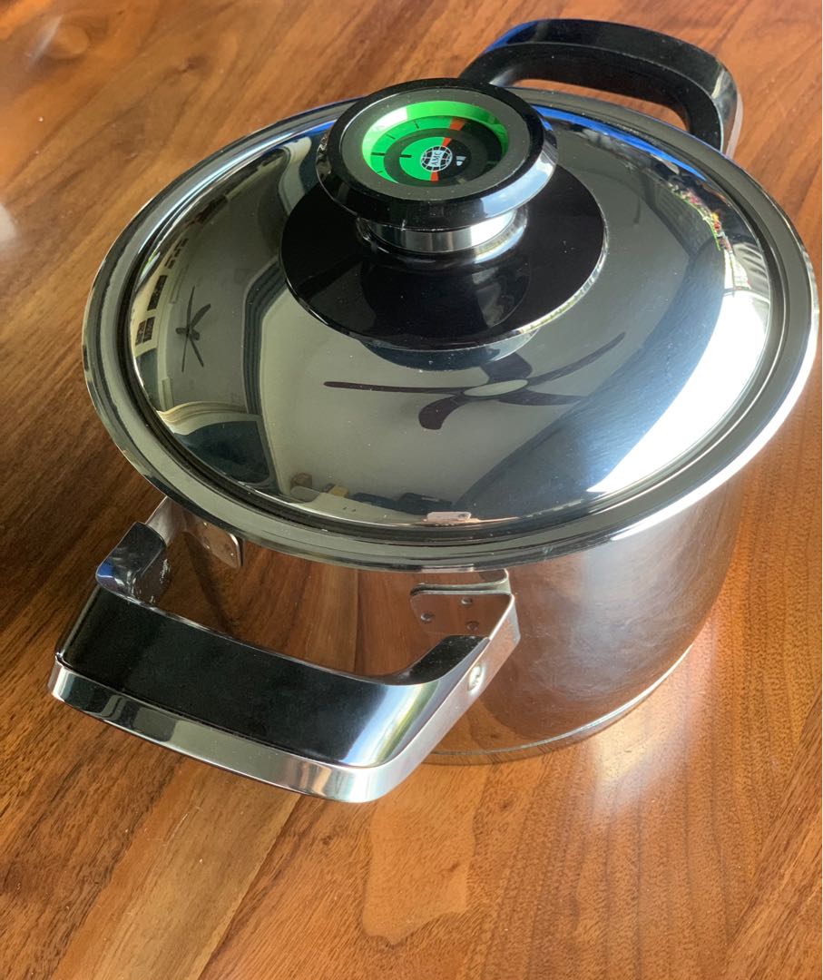 AMC cooking pot 16cm, 2L with free gifts, Furniture & Home Living ...
