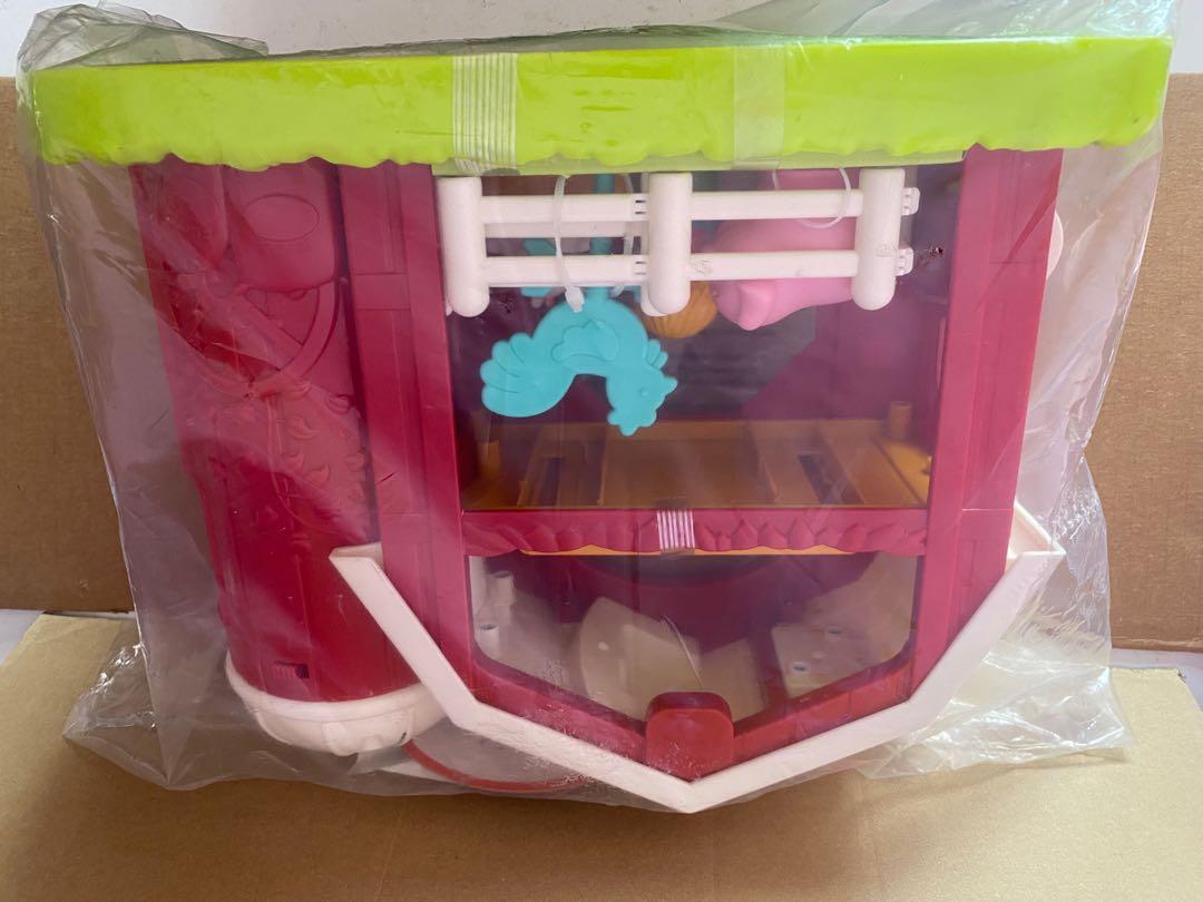 Battat Musical Farm Playset, Babies & Kids, Infant Playtime on Carousell