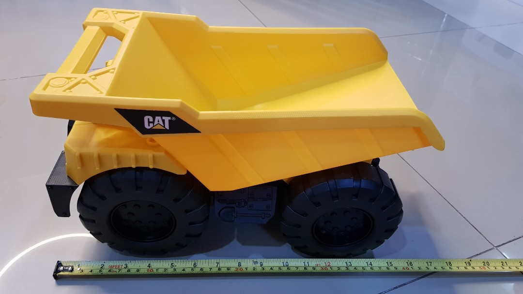 CAT Dump Truck Toy, Hobbies & Toys, Toys & Games on Carousell
