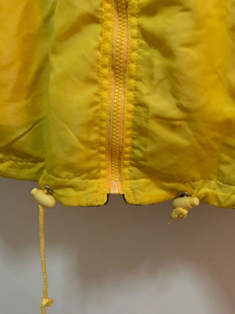 Vintage Daffy Duck Yellow Printed Reversible Puffer Racing Jacket, Men ...