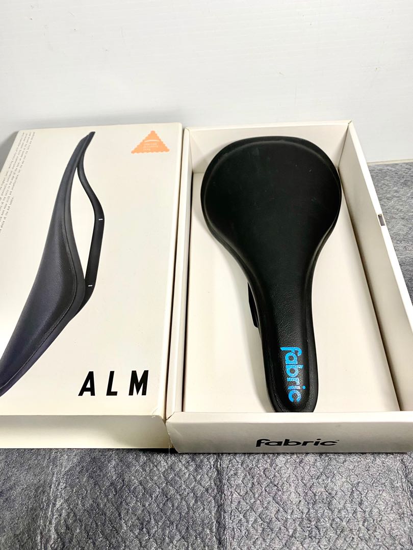 FABRIC ALM CARBON SADDLE, Sports Equipment, Bicycles & Parts, Parts ...
