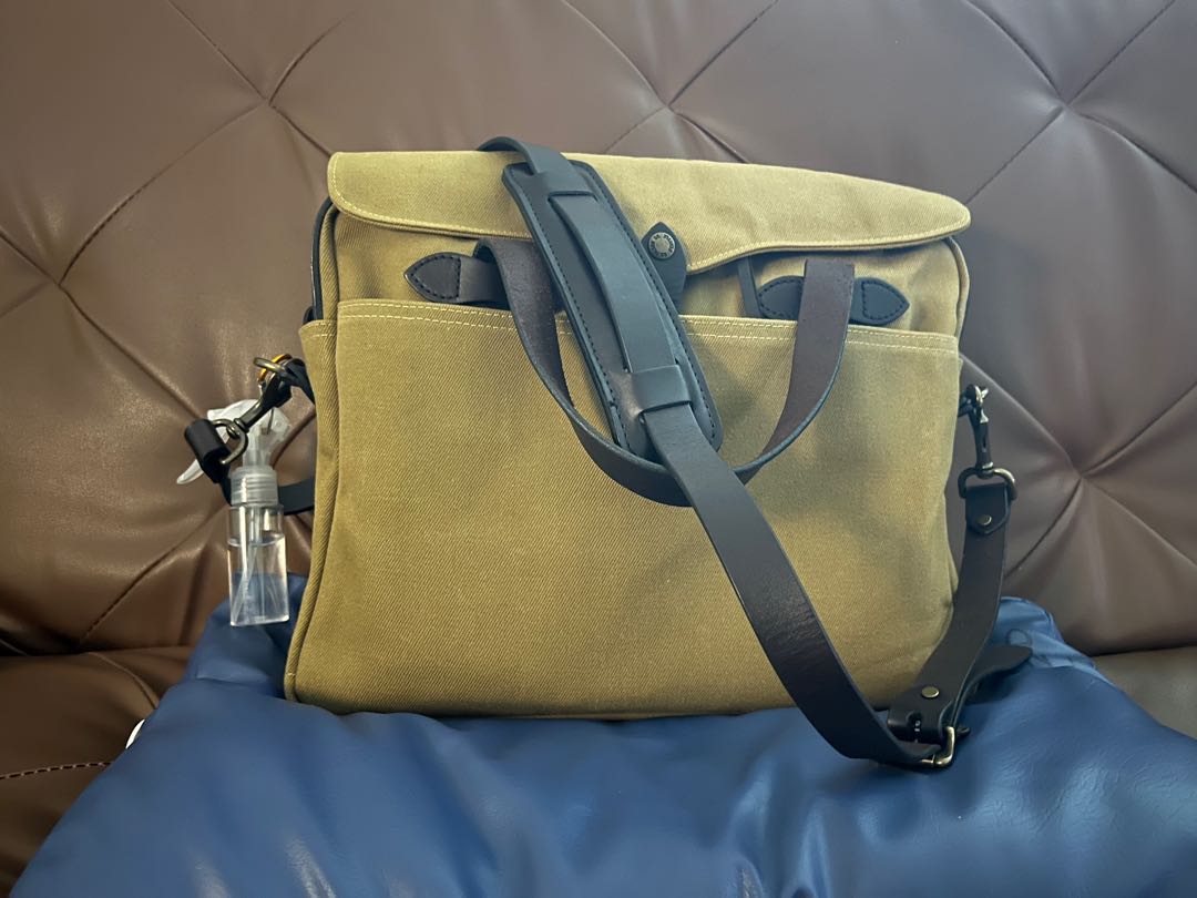 Filson 256 Original Briefcase in Tan, Men's Fashion, Bags, Briefcases ...