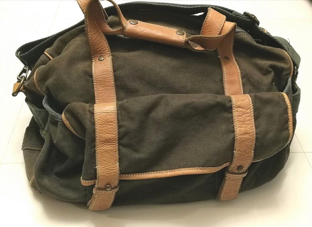 Fossil duffle bag, 男裝, 袋, 背包 - Carousell