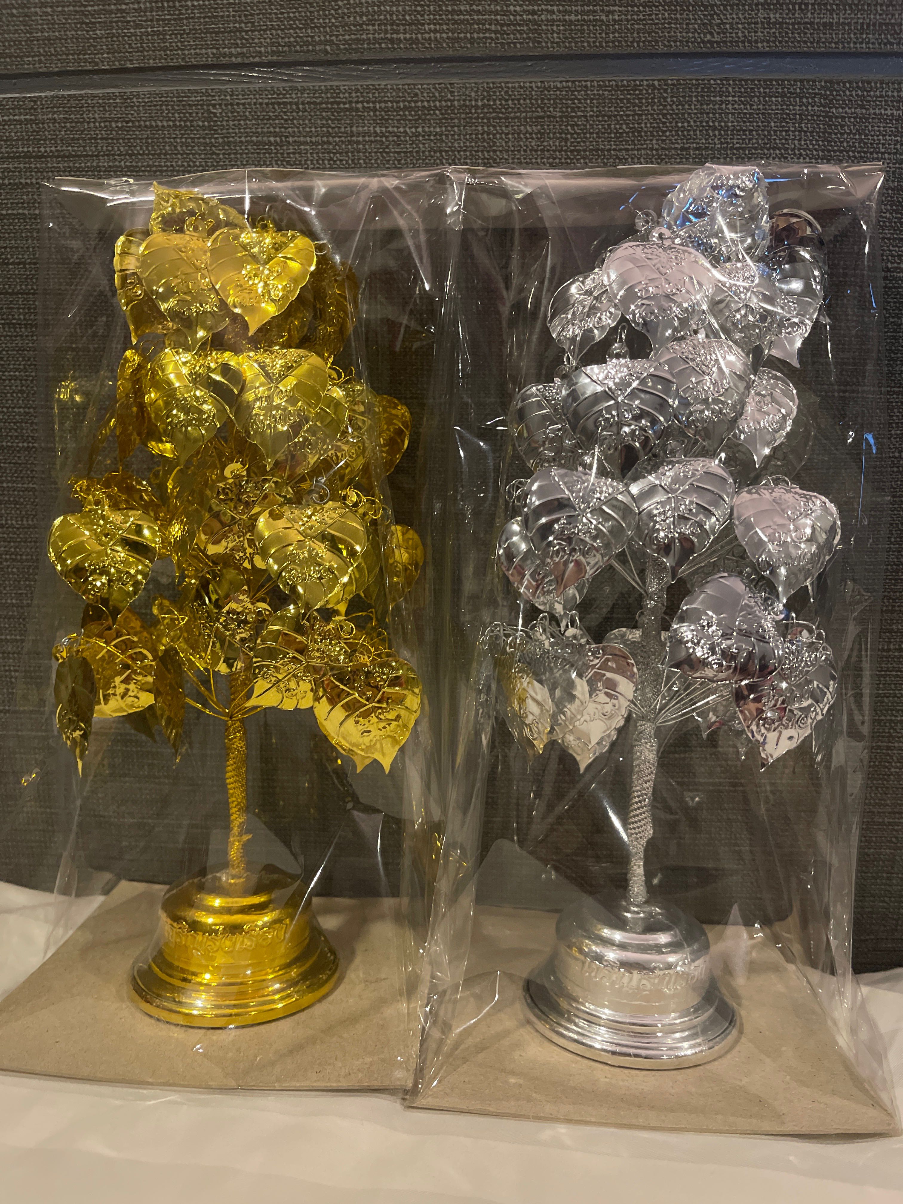 Gold and sliver offering tree with leave 25cm, Hobbies & Toys ...