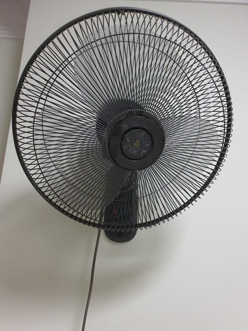 KDK M40MS Wall Fan x 2 @ 50 each, Furniture & Home Living, Lighting ...