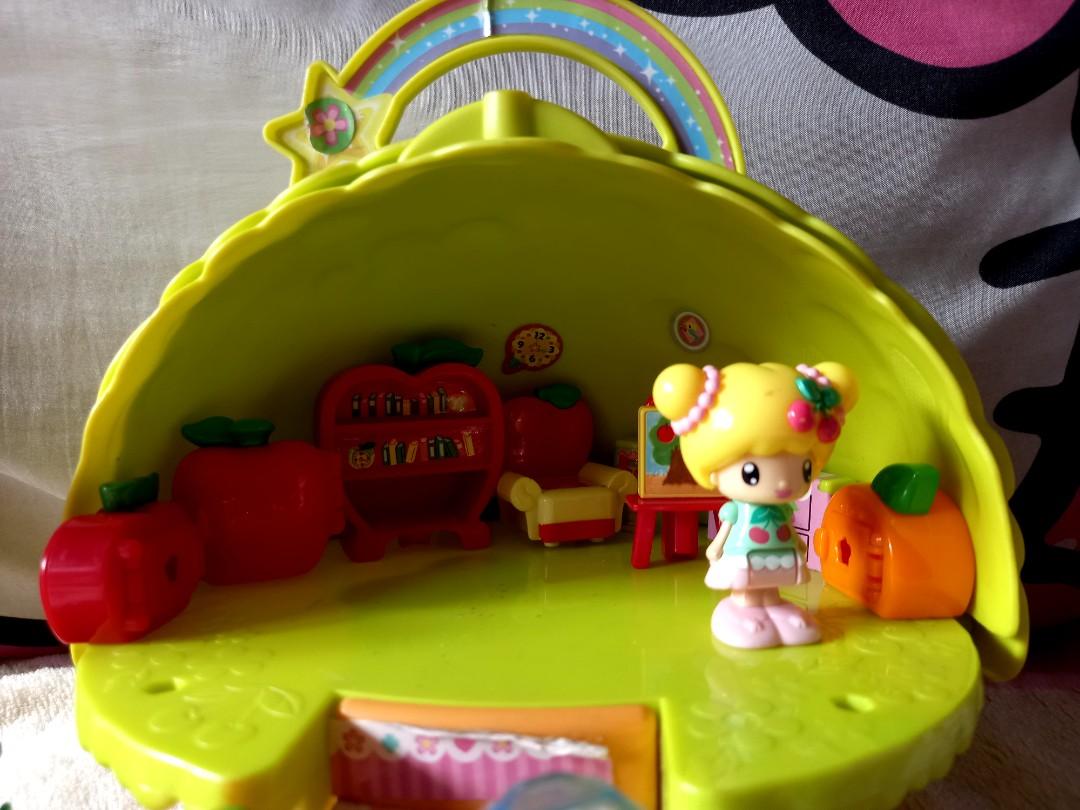 Koeda Chan Tree House with Figures and Accesories Set, Hobbies & Toys ...