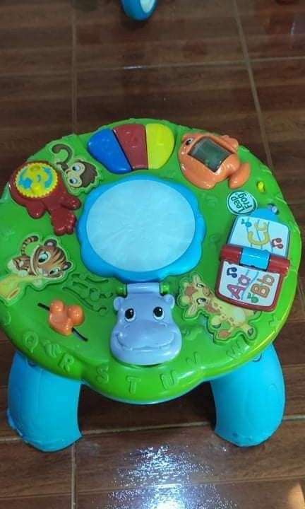 Leapfrog Educational Table, Hobbies & Toys, Toys & Games on Carousell