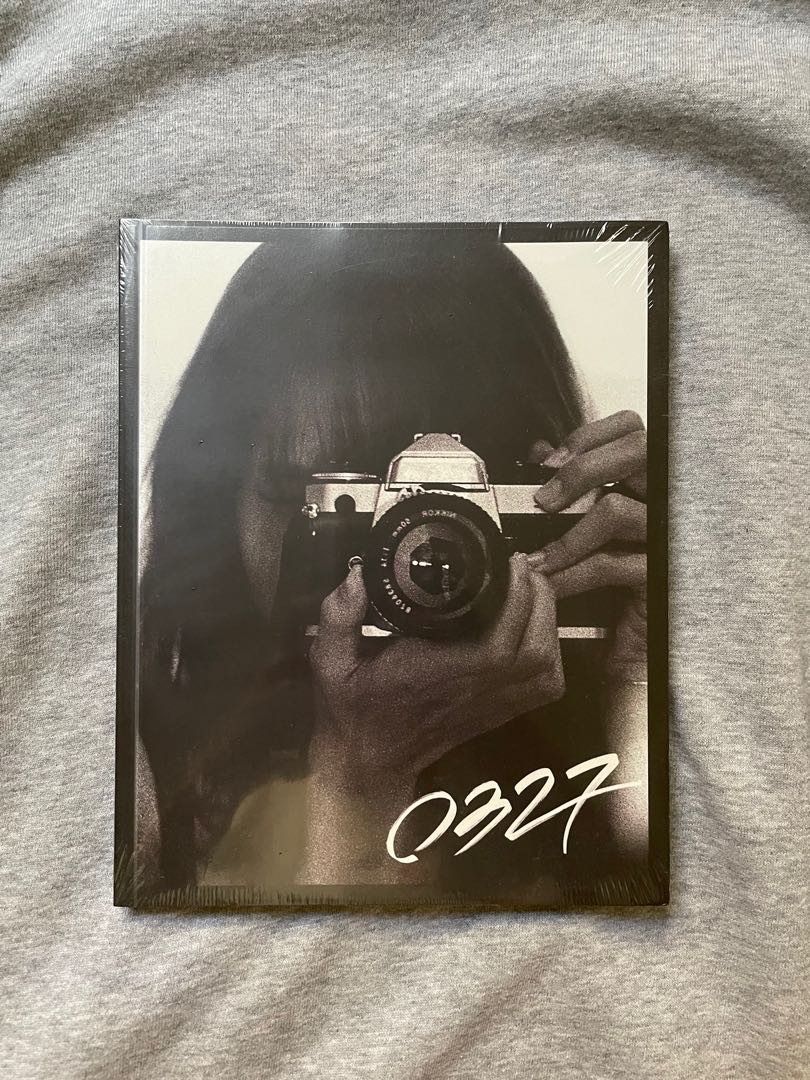 Lisa Photobook 0327 Limited Edition Sealed, Hobbies & Toys, Memorabilia ...