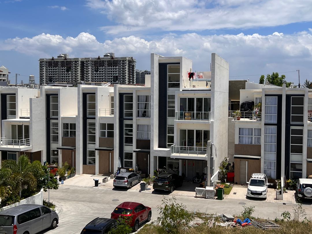 Mahogany Place 3 Acacia Taguig, Property, For Sale, House & Lot on ...