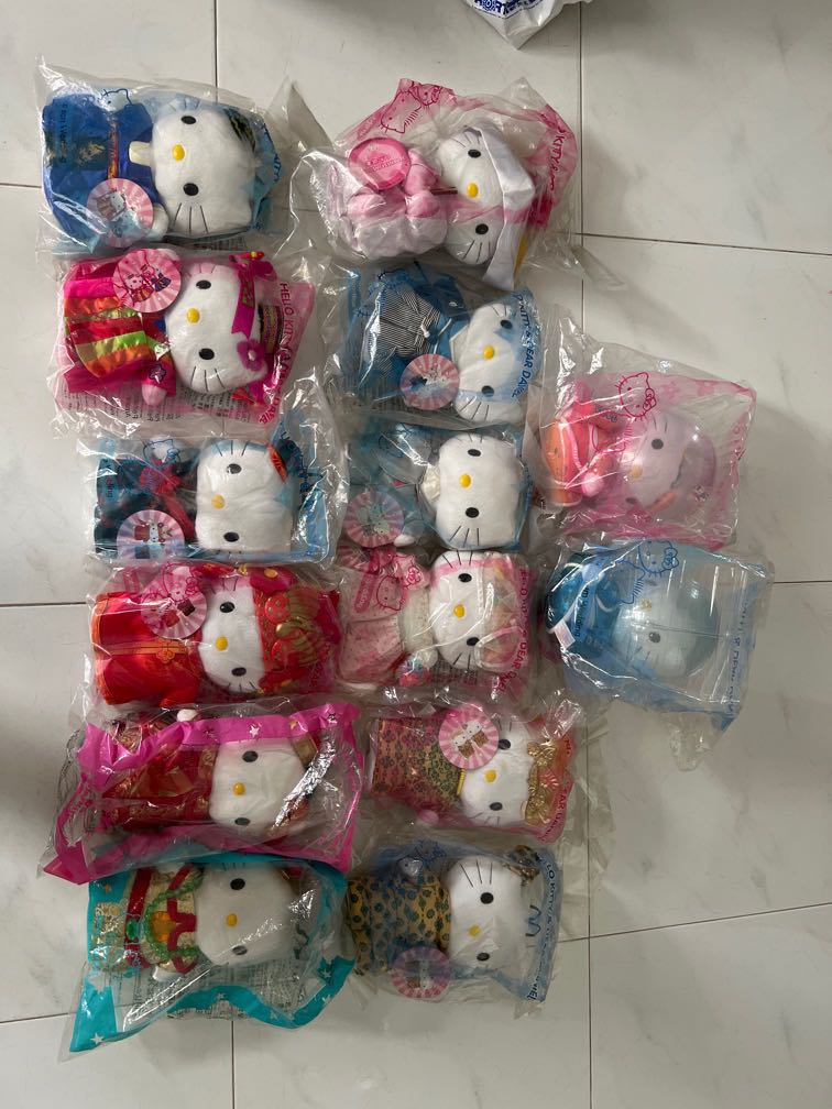 Millennium Hello Kitty - 7 set, Hobbies & Toys, Memorabilia ...
