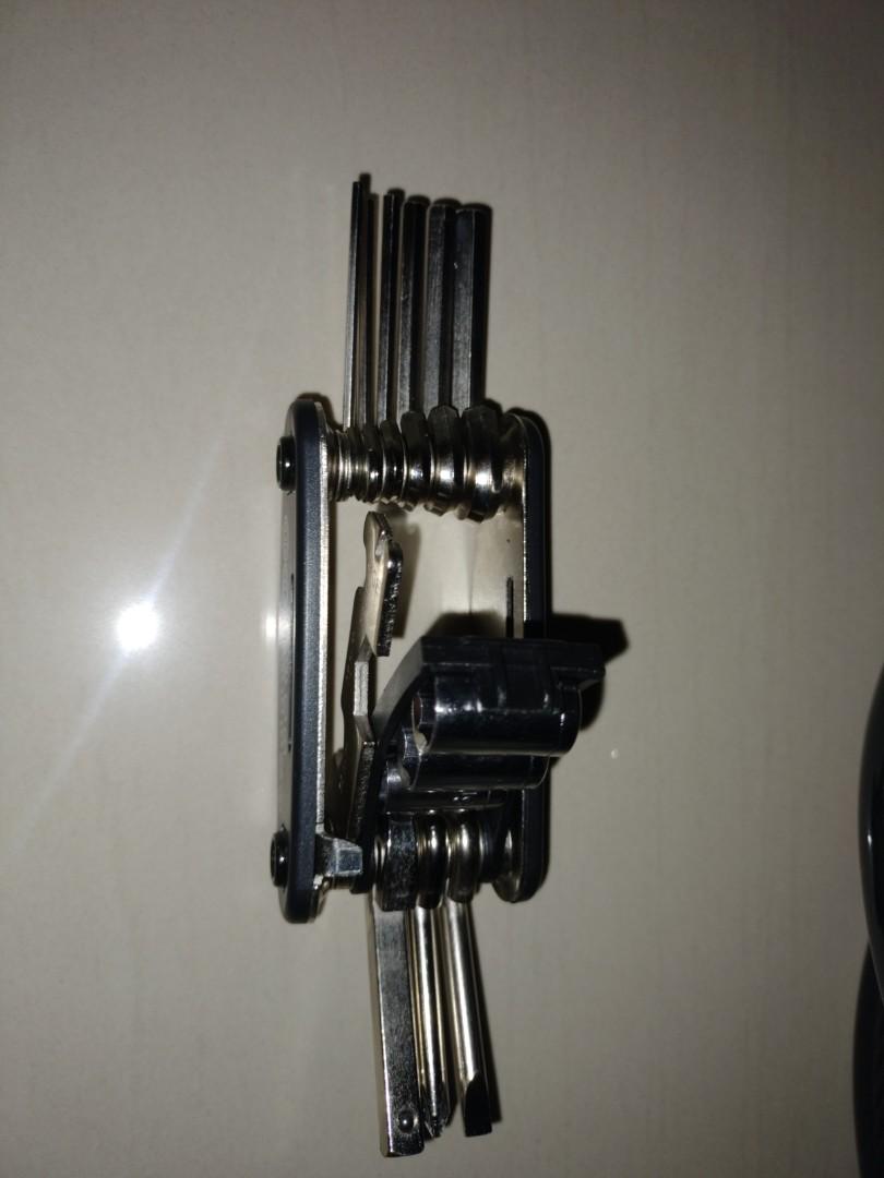 Multi keys set (alien keys, screw drivers, opener and etc), Everything ...