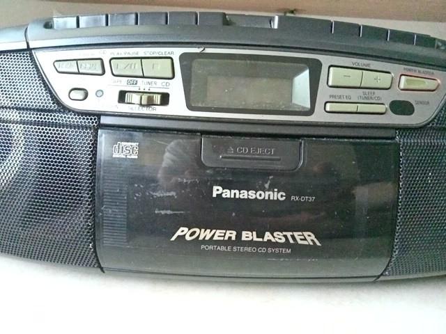 Vintage Panasonic RX-DT37 Radio, Audio, Portable Music Players on Carousell