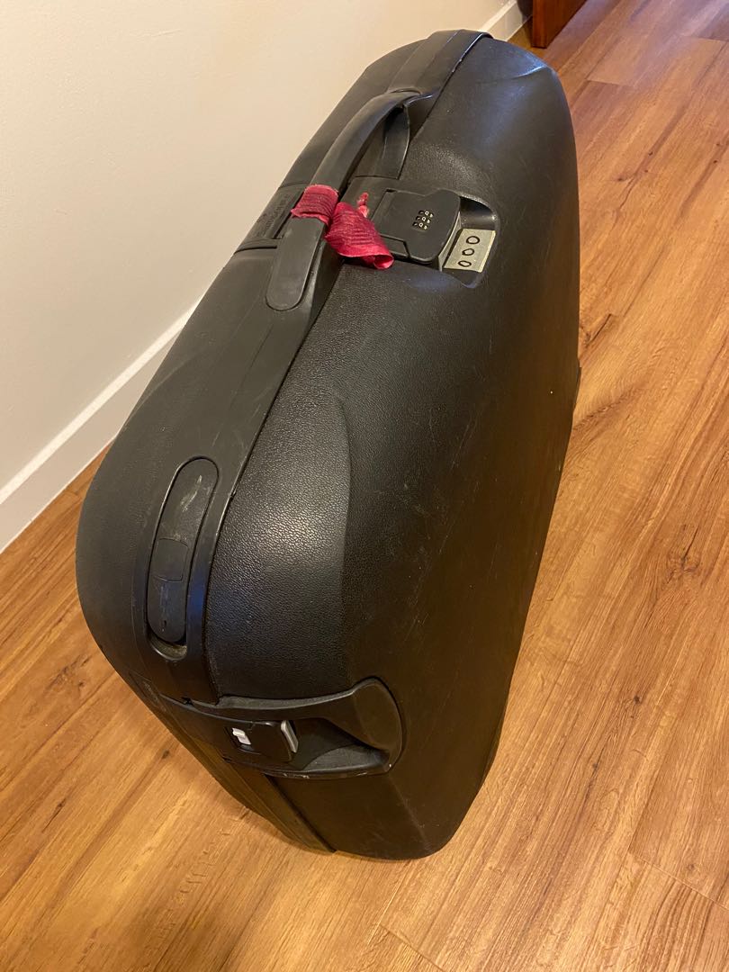 Samsonite Luagge bag, Hobbies & Toys, Travel, Luggage on Carousell