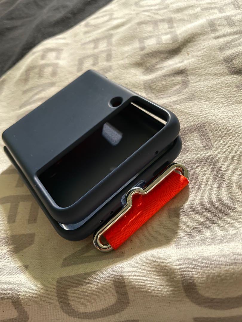 Samsung z3 flip case, Mobile Phones & Gadgets, Mobile & Gadget ...