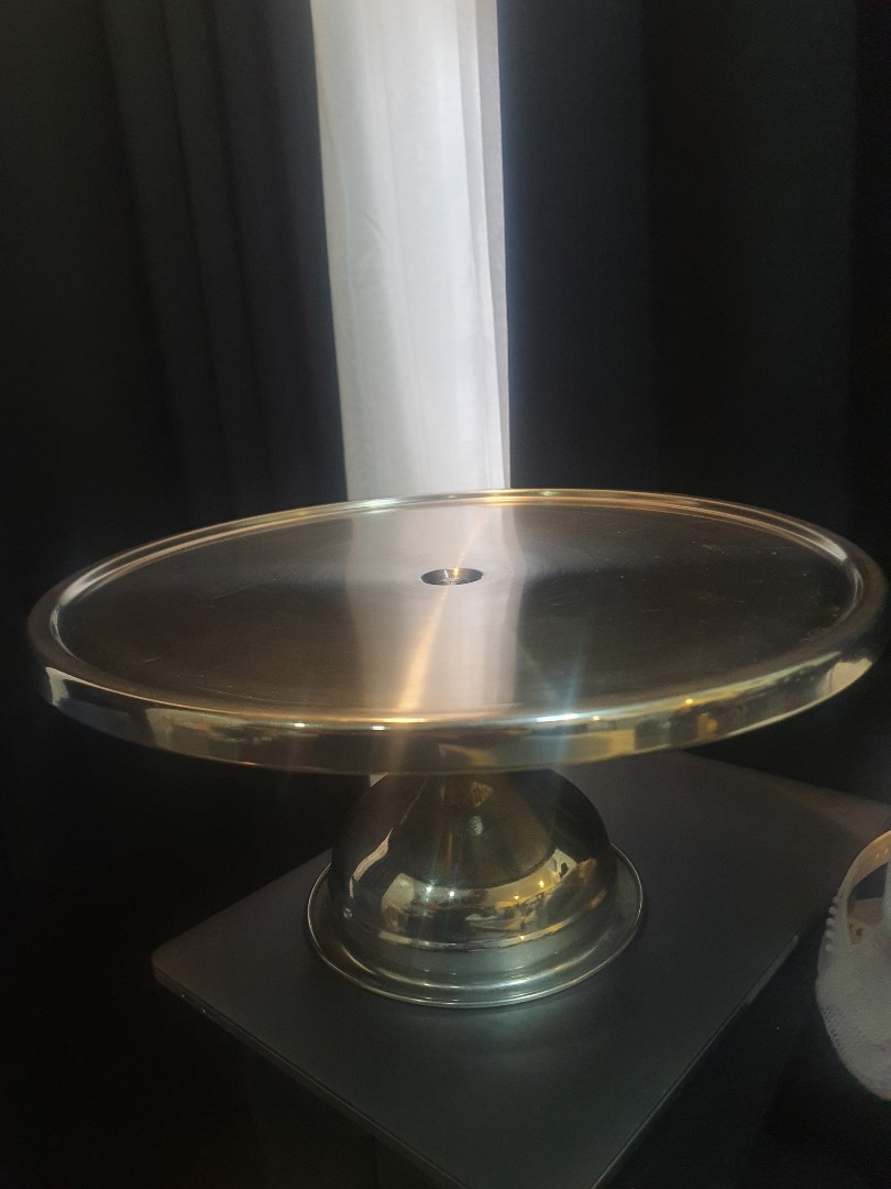 Steel Round Cake Tray, Furniture & Home Living, Kitchenware & Tableware ...