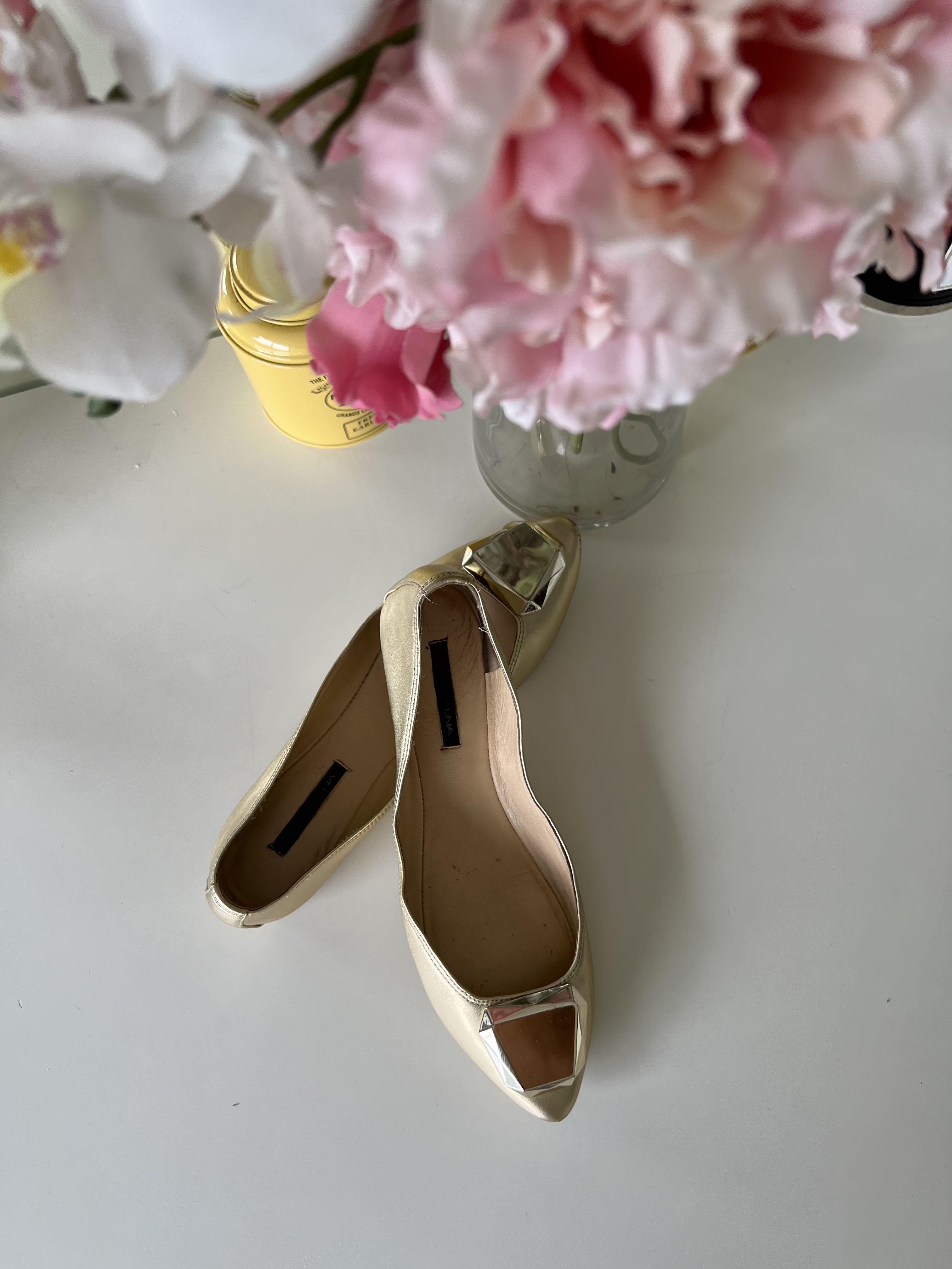 Stella Luna Beautiful Classy Flats, Women's Fashion, Footwear, Flats on ...