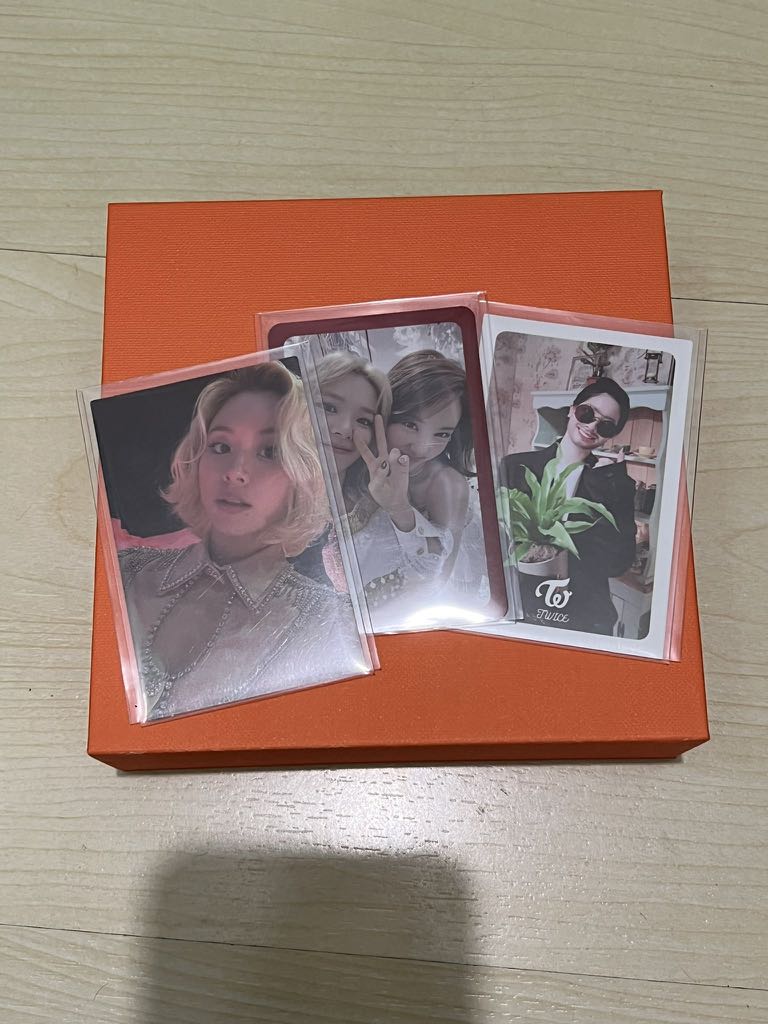 TWICE PHOTOCARD 2YEON, Hobbies & Toys, Memorabilia & Collectibles, K ...