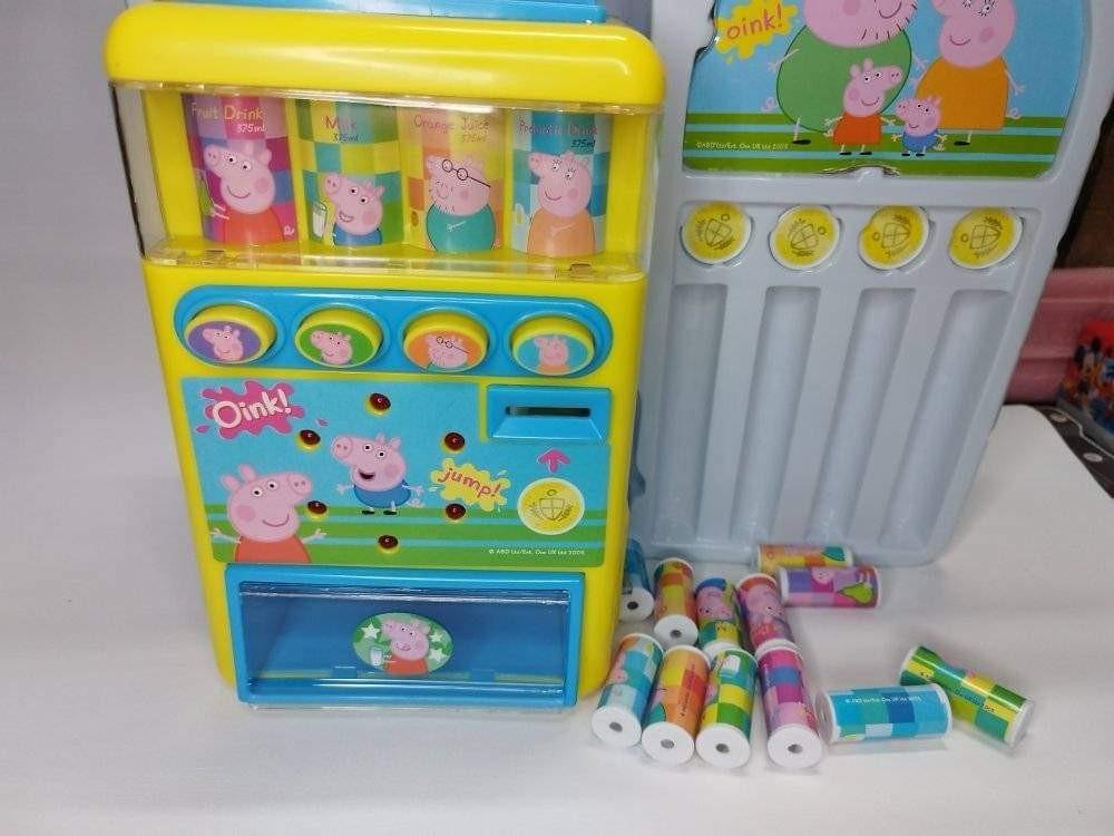 Vending machine peppa pig, Hobbies & Toys, Toys & Games on Carousell