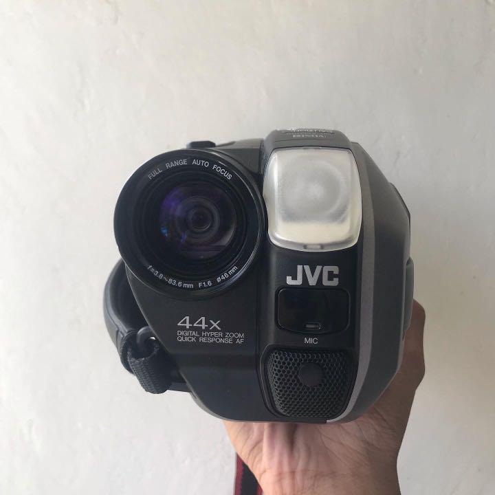 Vintage Camcorder JVC Compact VHS GR-AXM700U 44x digital hyper zoom ...