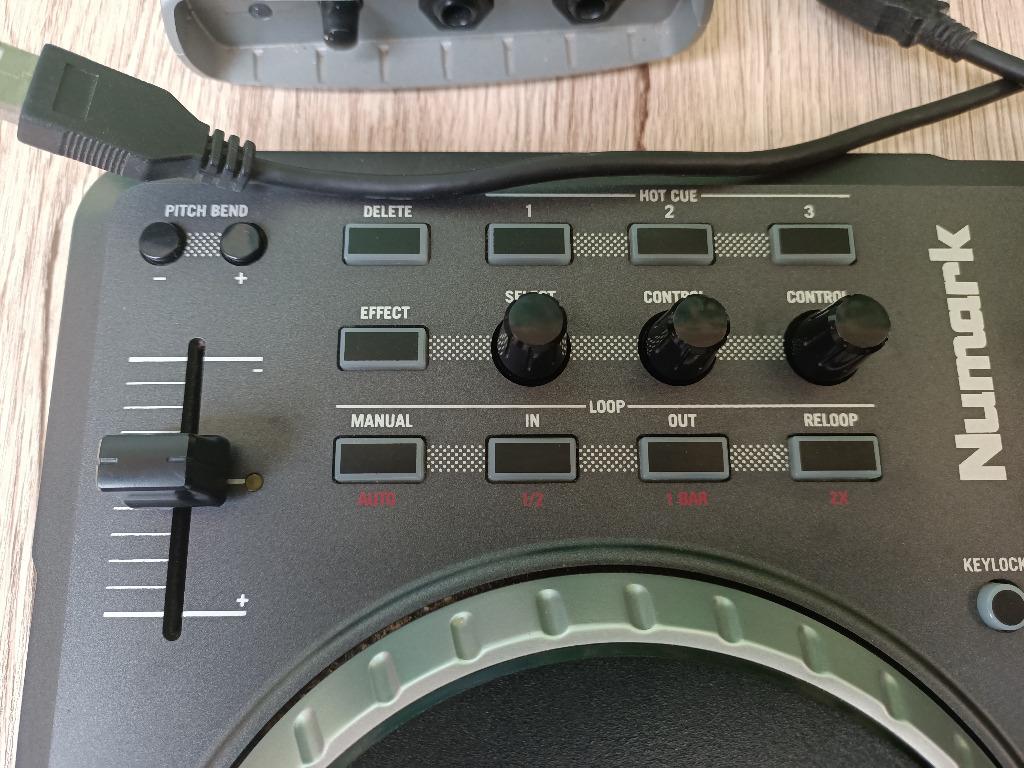 2nd Hand NUMARK MIXTRACK PRO, Audio, Portable Music Players on Carousell