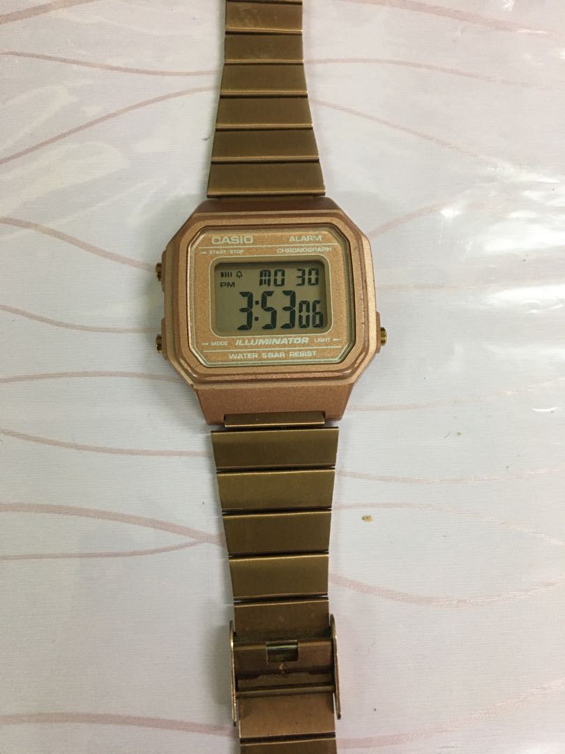 Casio gold, Women's Fashion, Watches & Accessories, Watches on Carousell