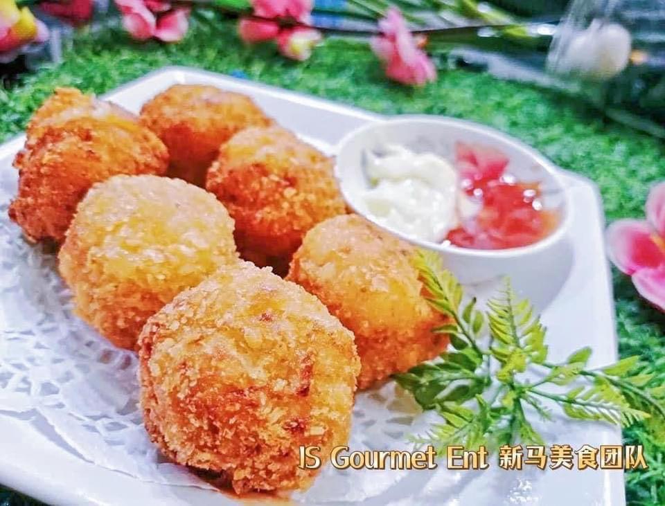 Cheese prawn ball, Food & Drinks, Chilled & Frozen Food on Carousell