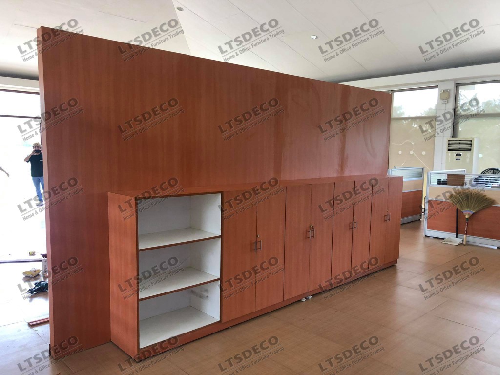 FREESTANDING SCREEN PANEL TYPE FULL LAMINATED FINISH OFFICE PARTITIONS ...