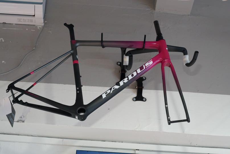 [LIMITED PO] Pardus spark evo frame 790g only! pink red aero frame road ...