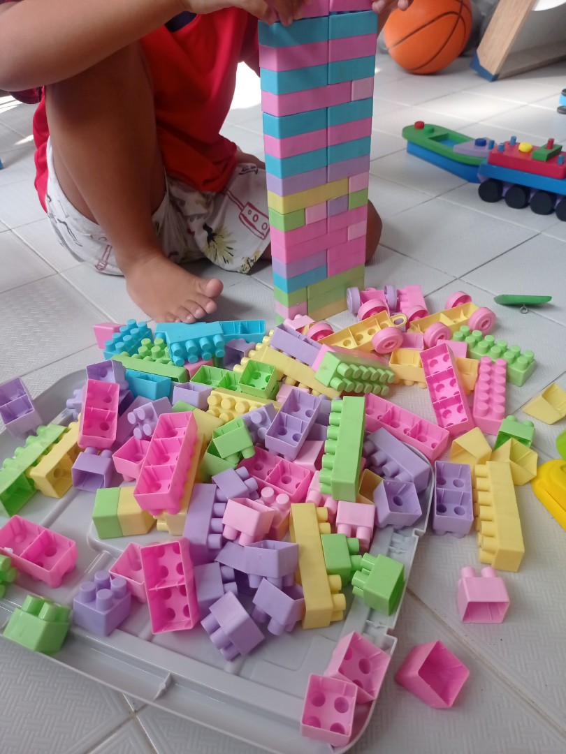 Mainan Balok Lego, Bayi & Anak, Mainan & Baby Walker di Carousell