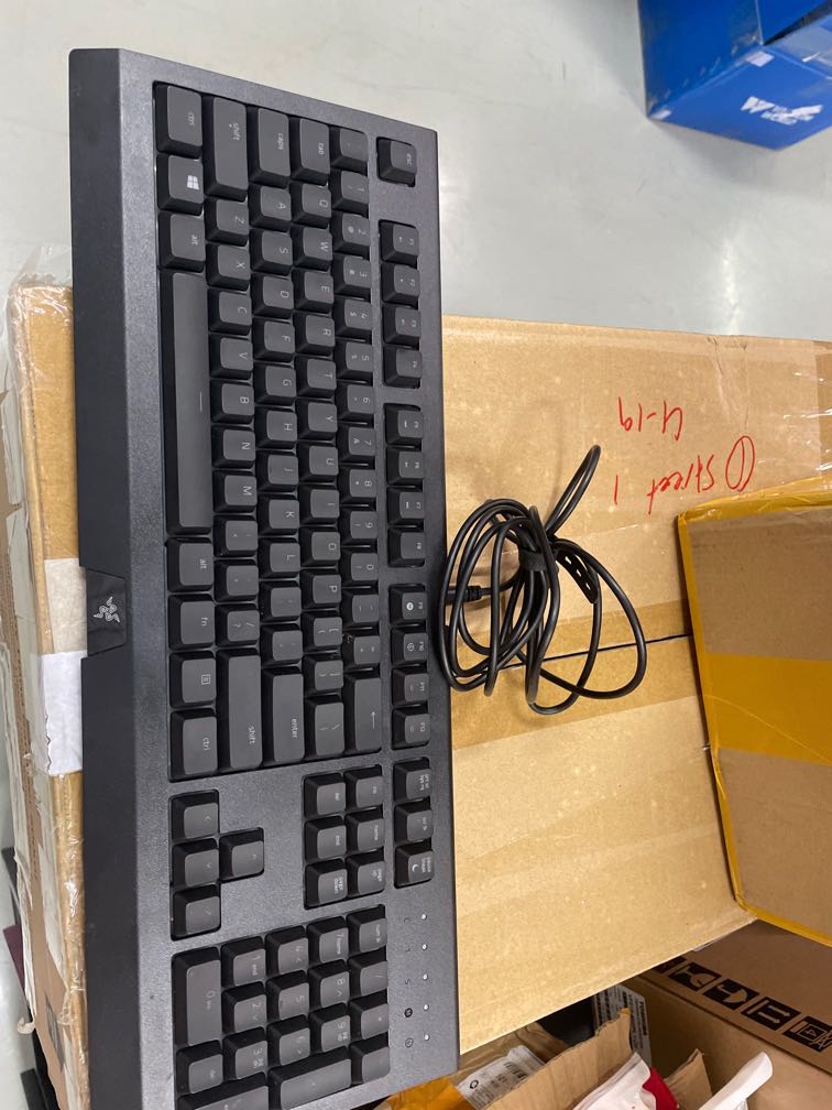 Razor Keyboard Computers And Tech Parts And Accessories Computer Keyboard On Carousell