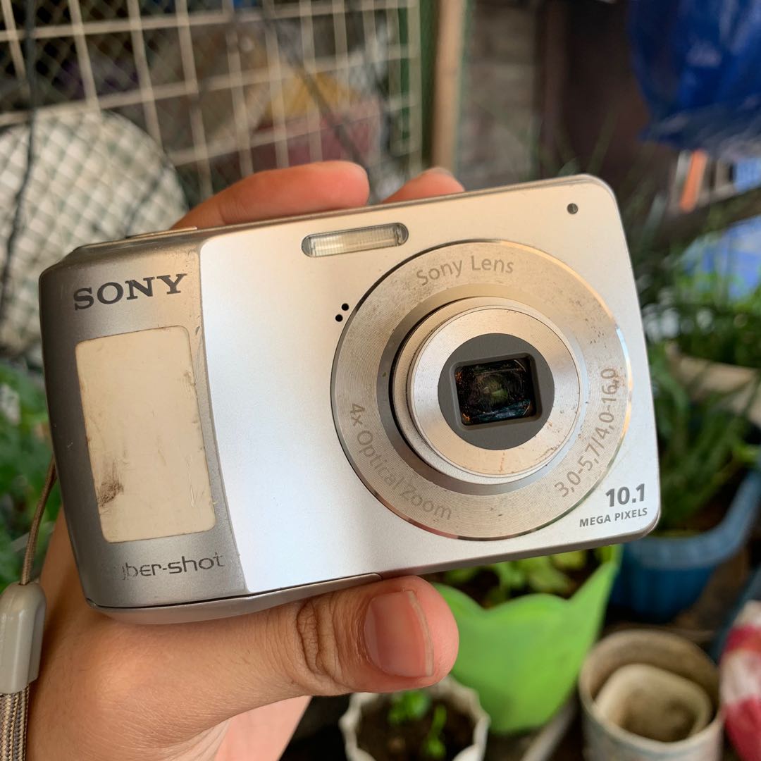 Sony Cybershot Digicam (Rare), Photography, Cameras on Carousell