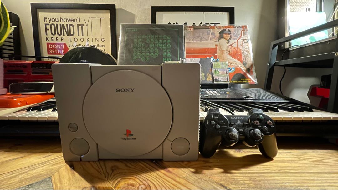 Sony Psx with Controller, Hobbies & Toys, Collectibles & Memorabilia ...