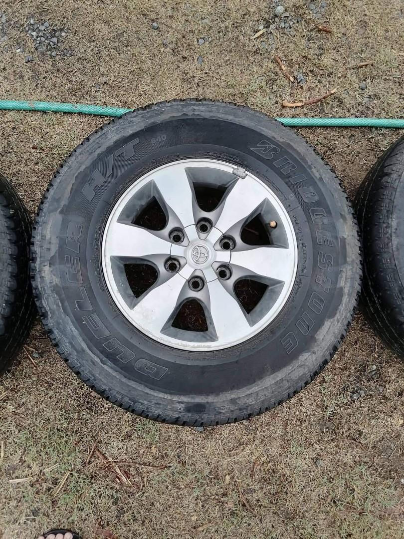 Toyota fortuner gen1 mag wheels set of 5, Car Parts & Accessories, Mags ...