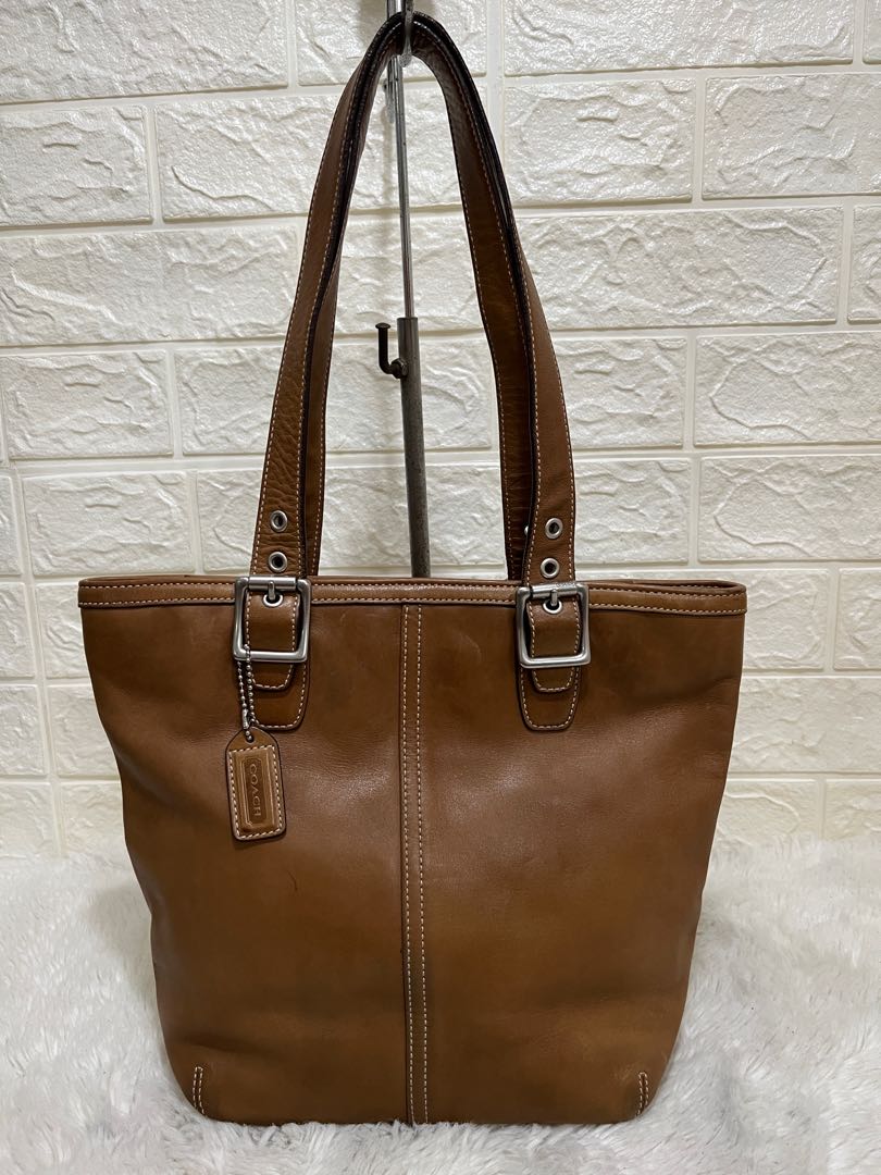 Vintage Coach Hampton 9572, Luxury, Bags & Wallets on Carousell