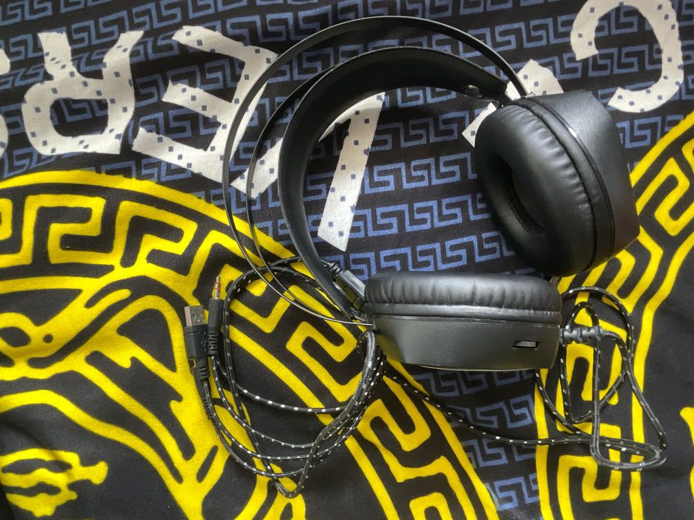 YWZ GAMING HEADSET, Audio, Headphones & Headsets on Carousell