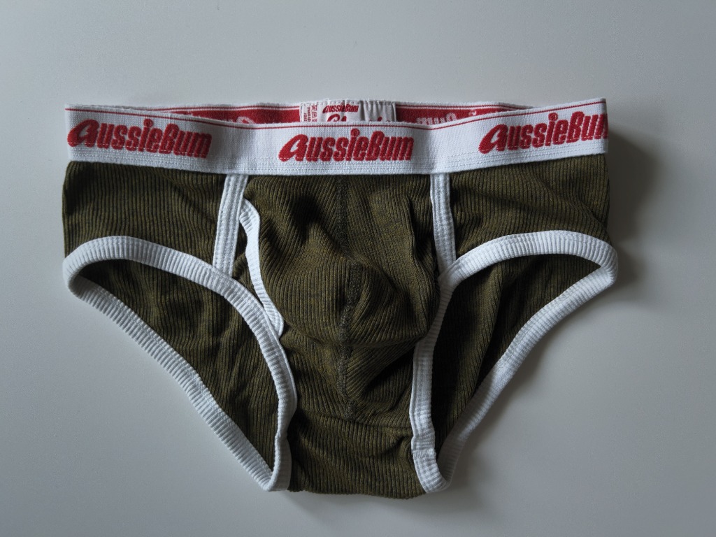 AUSSIEBUM - Classic Original Briefs - GREEN MARLE (RARE), XS, Men's ...