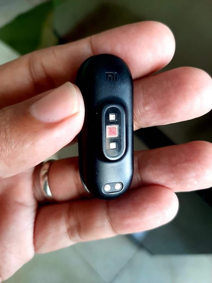 Authentic Xiaomi Band Mobile Phones Gadgets Wearables Smart Watches On Carousell