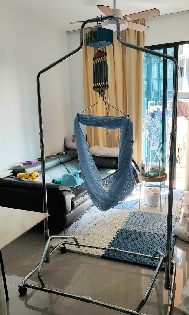 Cradle (with auto rocker), Babies & Kids, Baby Nursery & Kids Furniture ...