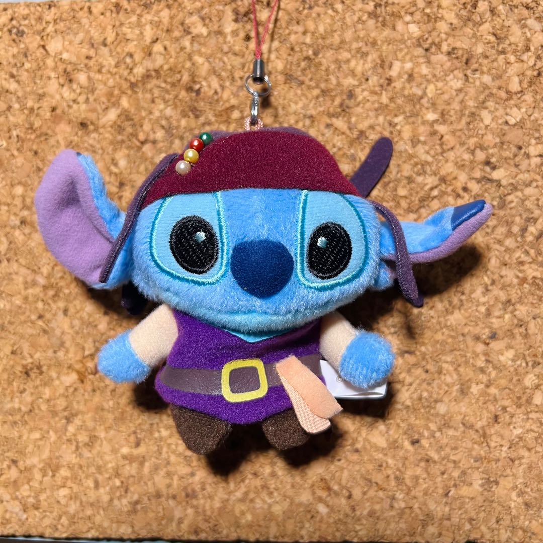 Disney Run-A Stitch x Pirates of the Caribbean Captain Jack Sparrow ...
