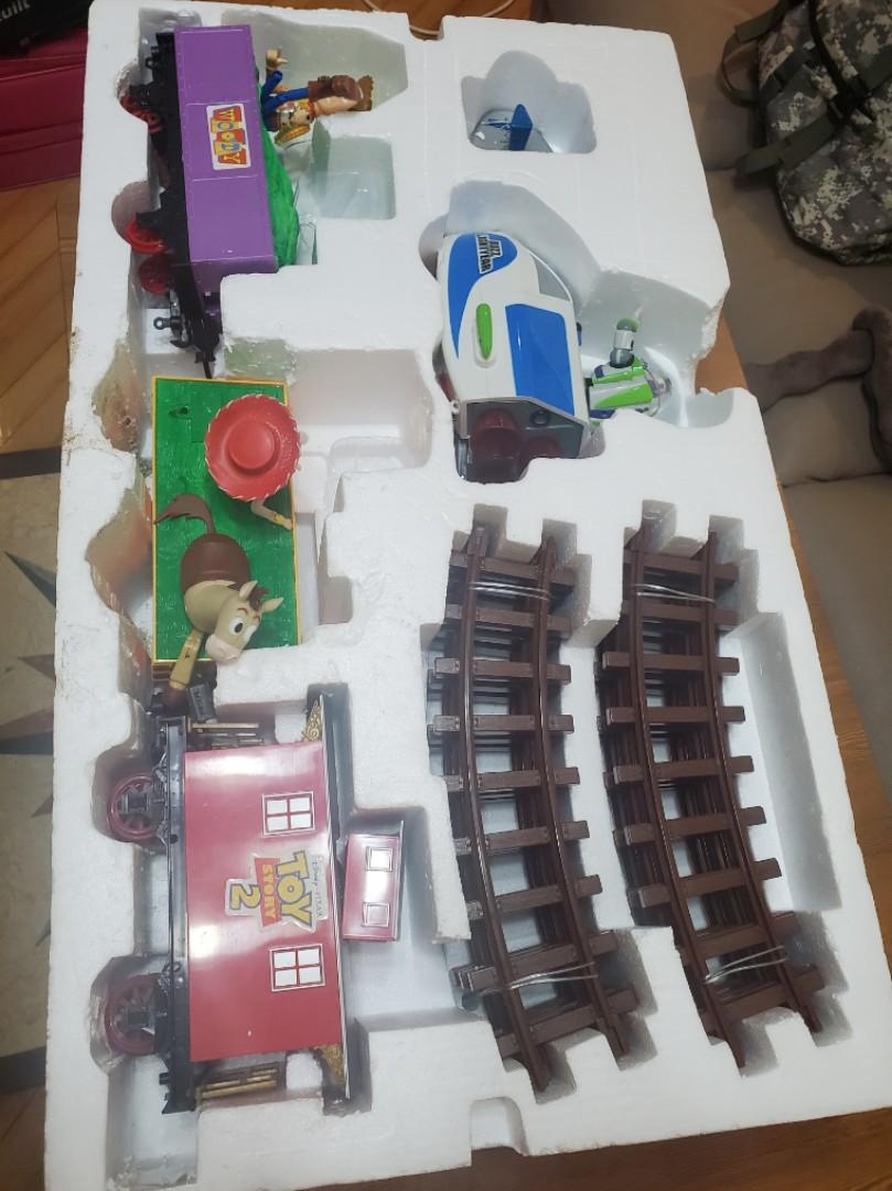 Disney Toy Story 2 Interactive Talking train set, 興趣及遊戲, 玩具 & 遊戲類 ...