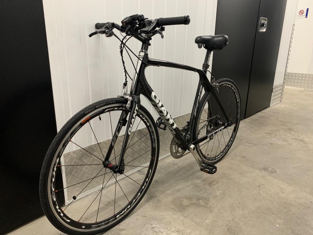 Giant FCR advanced hybrid road bike, Sports Equipment, Bicycles & Parts ...