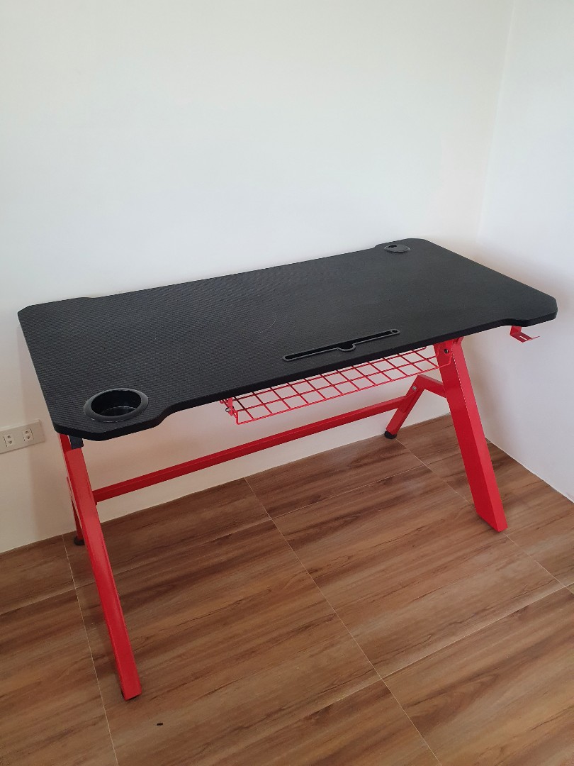 Heavy Duty Gaming Table, Furniture & Home Living, Furniture, Tables ...